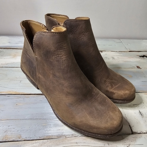 Clarks | Shoes | Clarks Unstructured Leather Medium Soft Brown Leather ...